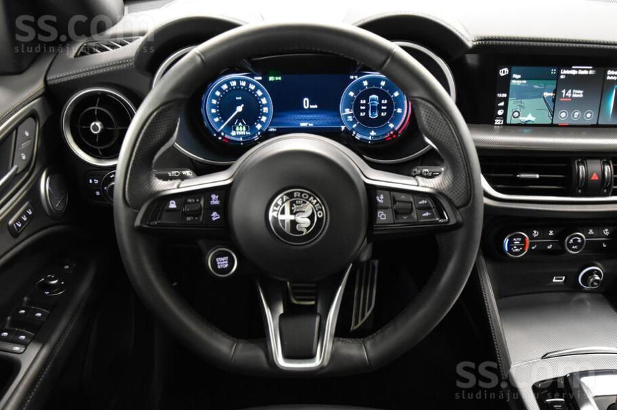 Melns Alfa Romeo Stelvio 2024 Rīga, ar dzinēja tilpumu 2.00 L un nobraukumu 6 tūkst. km par 52990 €, foto 19 vietnē AUTOMOTO.COM.LV