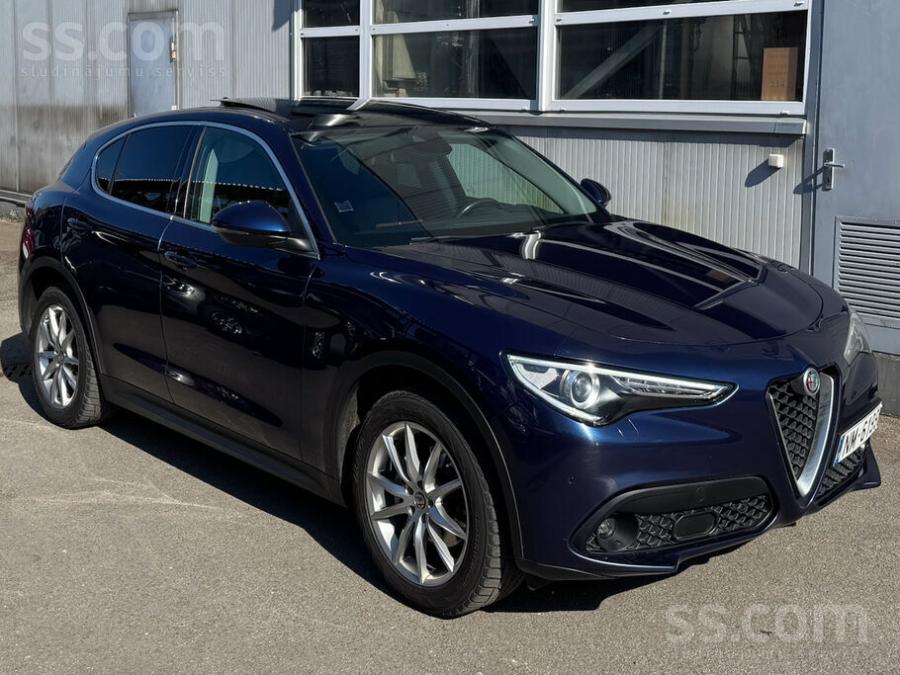 Zils Alfa Romeo Stelvio 2017 Rīga, ar dzinēja tilpumu 2.20 L un nobraukumu 106 tūkst. km par 19900 €, foto 4 vietnē AUTOMOTO.COM.LV