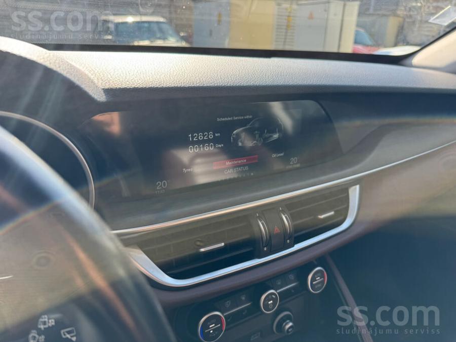 Zils Alfa Romeo Stelvio 2017 Rīga, ar dzinēja tilpumu 2.20 L un nobraukumu 106 tūkst. km par 19900 €, foto 25 vietnē AUTOMOTO.COM.LV
