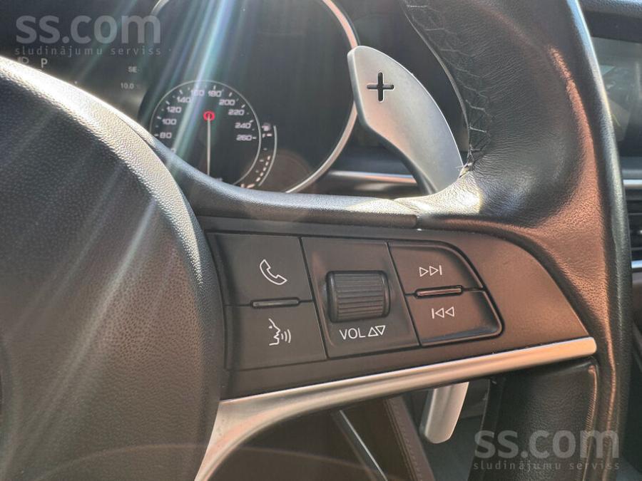 Zils Alfa Romeo Stelvio 2017 Rīga, ar dzinēja tilpumu 2.20 L un nobraukumu 106 tūkst. km par 19900 €, foto 28 vietnē AUTOMOTO.COM.LV