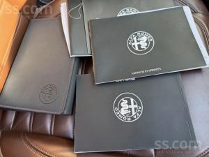 Zils Alfa Romeo Stelvio 2017 Rīga, ar dzinēja tilpumu 2.20 L un nobraukumu 106 tūkst. km par 19900 €, foto 31 vietnē AUTOMOTO.COM.LV