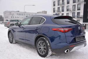 Blue Alfa Romeo Stelvio 2018 in Vilnius, with an engine capacity of 2.14 L and mileage of 143 thousand km for 15599 €, photo 8 on AUTOMOTO.COM.LV