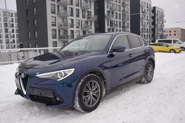 Blue Alfa Romeo Stelvio 2018 in Vilnius, with an engine capacity of 2.14 L and mileage of 143 thousand km for 15599 €, photo 9 on AUTOMOTO.COM.LV