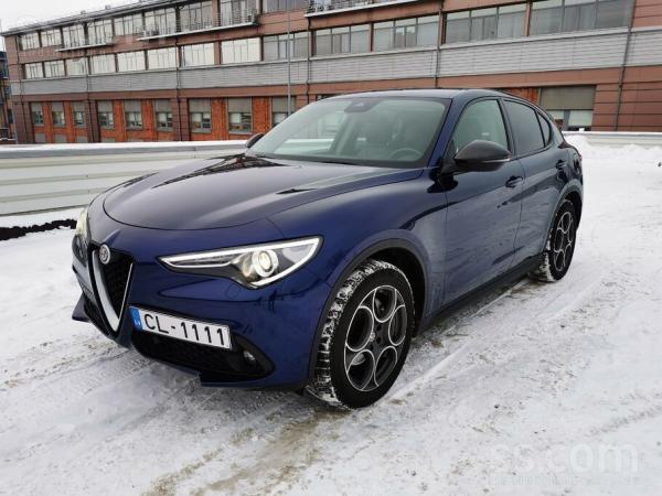 Zils Alfa Romeo Stelvio 2018 Rīga, ar dzinēja tilpumu 2.20 L un nobraukumu 169 tūkst. km par 19500 €, foto 1 vietnē AUTOMOTO.COM.LV
