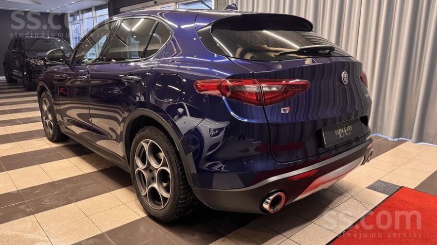 Zils Alfa Romeo Stelvio 2018 Rīga, ar dzinēja tilpumu 2.20 L un nobraukumu 169 tūkst. km par 19990 €, foto 7 vietnē AUTOMOTO.COM.LV