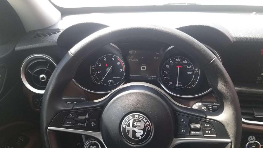 Zils Alfa Romeo Stelvio 2018 Kauņa, ar dzinēja tilpumu 2.00 L un nobraukumu 282 tūkst. km par 14700 €, foto 5 vietnē AUTOMOTO.COM.LV