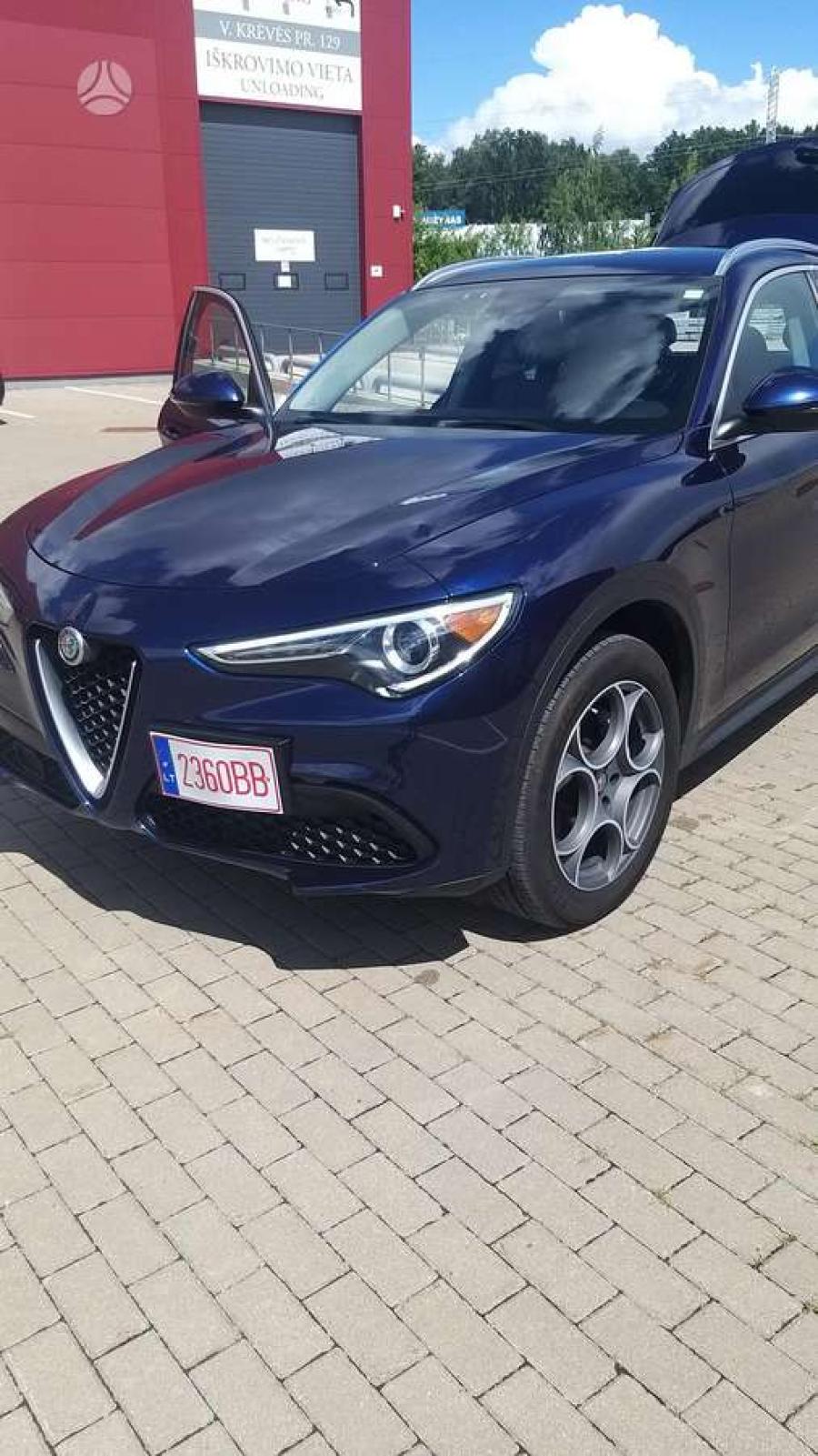 Zils Alfa Romeo Stelvio 2018 Kauņa, ar dzinēja tilpumu 2.00 L un nobraukumu 282 tūkst. km par 14700 €, foto 16 vietnē AUTOMOTO.COM.LV