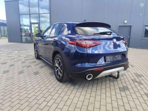 Blue Alfa Romeo Stelvio 2019 in Siauliai, with an engine capacity of 2.20 L and mileage of 205 thousand km for 12900 €, photo 7 on AUTOMOTO.COM.LV