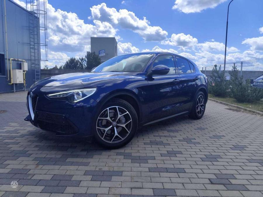 Blue Alfa Romeo Stelvio 2019 in Siauliai, with an engine capacity of 2.20 L and mileage of 205 thousand km for 12900 €, photo 16 on AUTOMOTO.COM.LV