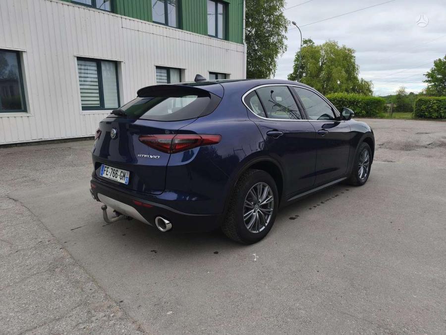 Zils Alfa Romeo Stelvio 2019 Kelmė, ar dzinēja tilpumu 2.14 L un nobraukumu 320 tūkst. km par 11400 €, foto 4 vietnē AUTOMOTO.COM.LV