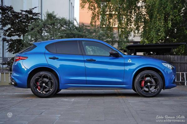 Blue Alfa Romeo Stelvio 2019 in Vilnius, with an engine capacity of 2.89 L and mileage of 159 thousand km for 39950 €, photo 10 on AUTOMOTO.COM.LV