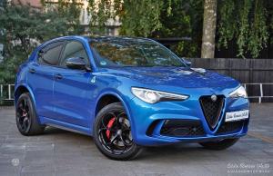 Blue Alfa Romeo Stelvio 2019 in Vilnius, with an engine capacity of 2.89 L and mileage of 159 thousand km for 39950 €, photo 4 on AUTOMOTO.COM.LV