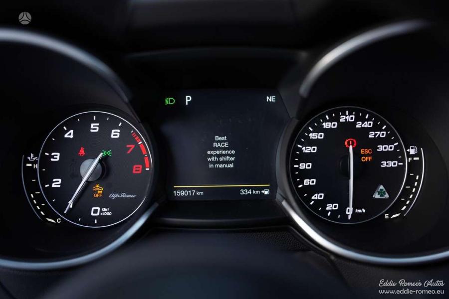 Blue Alfa Romeo Stelvio 2019 in Vilnius, with an engine capacity of 2.89 L and mileage of 159 thousand km for 39950 €, photo 30 on AUTOMOTO.COM.LV