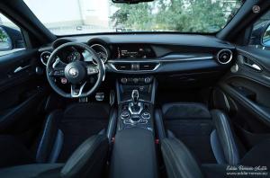 Blue Alfa Romeo Stelvio 2019 in Vilnius, with an engine capacity of 2.89 L and mileage of 159 thousand km for 39950 €, photo 42 on AUTOMOTO.COM.LV