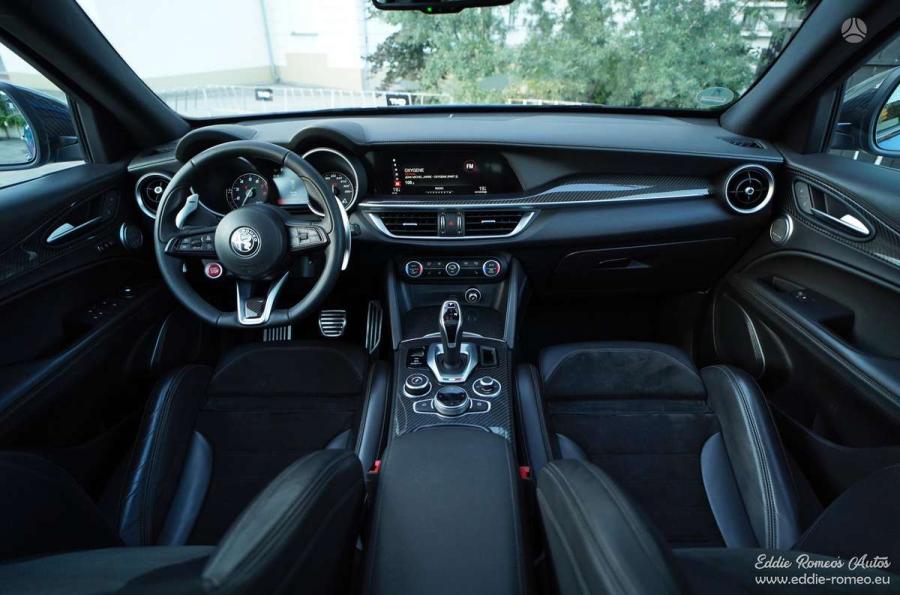 Blue Alfa Romeo Stelvio 2019 in Vilnius, with an engine capacity of 2.89 L and mileage of 159 thousand km for 39950 €, photo 42 on AUTOMOTO.COM.LV