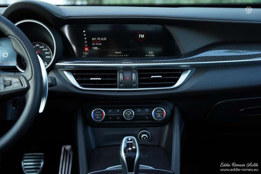 Blue Alfa Romeo Stelvio 2019 in Vilnius, with an engine capacity of 2.89 L and mileage of 159 thousand km for 39950 €, photo 59 on AUTOMOTO.COM.LV