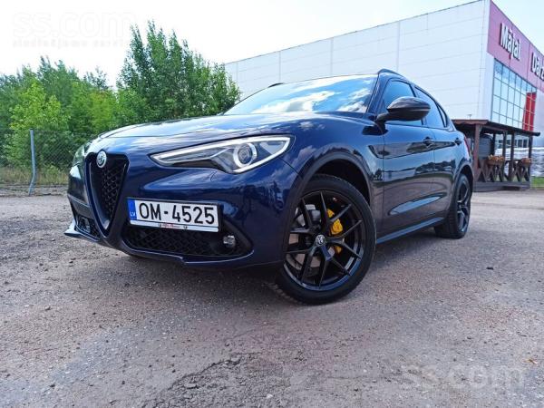 Blue Alfa Romeo Stelvio 2019 in Daugavpils, with an engine capacity of 2.20 L and mileage of 0 thousand km for 19950 €, photo 2 on AUTOMOTO.COM.LV