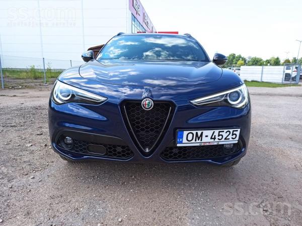Blue Alfa Romeo Stelvio 2019 in Daugavpils, with an engine capacity of 2.20 L and mileage of 0 thousand km for 19950 €, photo 3 on AUTOMOTO.COM.LV