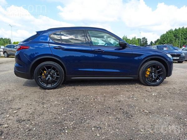 Blue Alfa Romeo Stelvio 2019 in Daugavpils, with an engine capacity of 2.20 L and mileage of 0 thousand km for 19950 €, photo 8 on AUTOMOTO.COM.LV