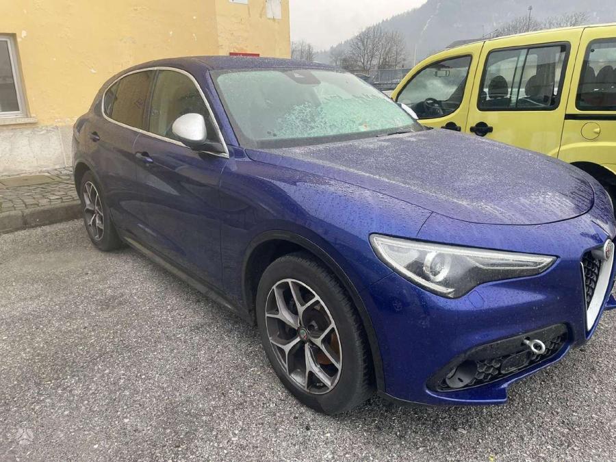 Zils Alfa Romeo Stelvio 2020 Viļņa, ar dzinēja tilpumu 2.14 L un nobraukumu 276 tūkst. km par 7700 €, foto 2 vietnē AUTOMOTO.COM.LV