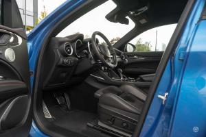 Blue Alfa Romeo Stelvio 2020 in Vilnius, with an engine capacity of 2.89 L and mileage of 33 thousand km for 46000 €, photo 14 on AUTOMOTO.COM.LV