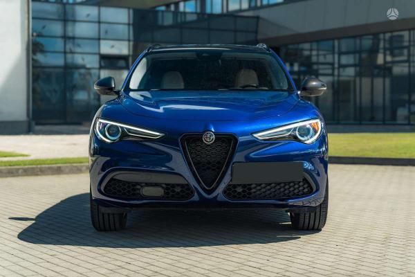 Blue Alfa Romeo Stelvio 2021 in Klaipeda, with an engine capacity of 2.00 L and mileage of 13 thousand km for 29990 €, photo 2 on AUTOMOTO.COM.LV
