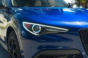 Zils Alfa Romeo Stelvio 2021 Klaipėda, ar dzinēja tilpumu 2.00 L un nobraukumu 13 tūkst. km par 29990 €, foto 4 vietnē AUTOMOTO.COM.LV