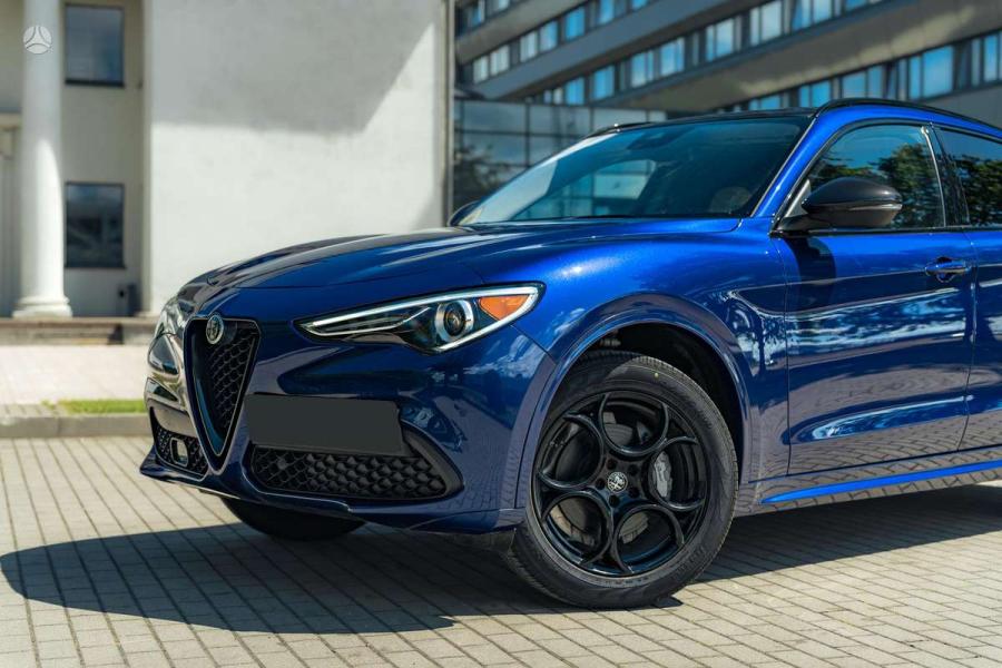 Zils Alfa Romeo Stelvio 2021 Klaipėda, ar dzinēja tilpumu 2.00 L un nobraukumu 13 tūkst. km par 29990 €, foto 5 vietnē AUTOMOTO.COM.LV