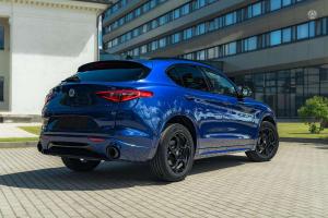 Zils Alfa Romeo Stelvio 2021 Klaipėda, ar dzinēja tilpumu 2.00 L un nobraukumu 13 tūkst. km par 29990 €, foto 16 vietnē AUTOMOTO.COM.LV