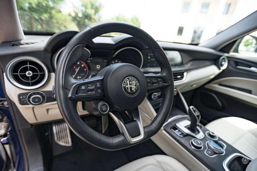 Zils Alfa Romeo Stelvio 2021 Klaipėda, ar dzinēja tilpumu 2.00 L un nobraukumu 13 tūkst. km par 29990 €, foto 21 vietnē AUTOMOTO.COM.LV