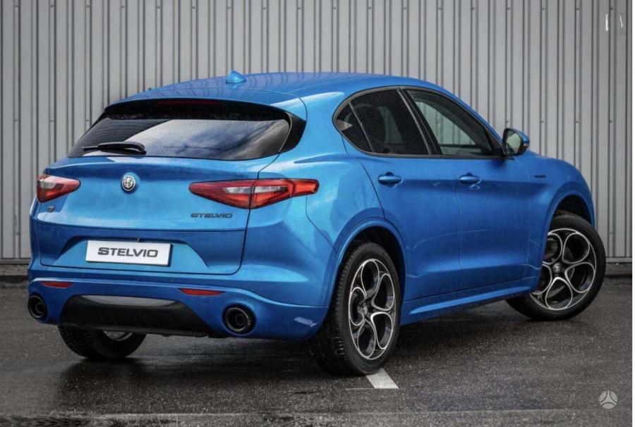 Blue Alfa Romeo Stelvio 2021 in Vilnius, with an engine capacity of 2.00 L and mileage of 50 thousand km for 34990 €, photo 3 on AUTOMOTO.COM.LV