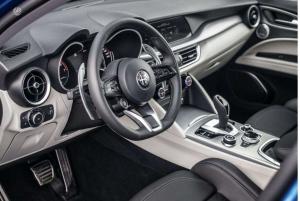 Blue Alfa Romeo Stelvio 2021 in Vilnius, with an engine capacity of 2.00 L and mileage of 50 thousand km for 34990 €, photo 4 on AUTOMOTO.COM.LV