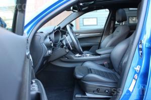 Blue Alfa Romeo Stelvio 2024 in Riga, with an engine capacity of 2.90 L and mileage of 40 thousand km for 68580 €, photo 10 on AUTOMOTO.COM.LV