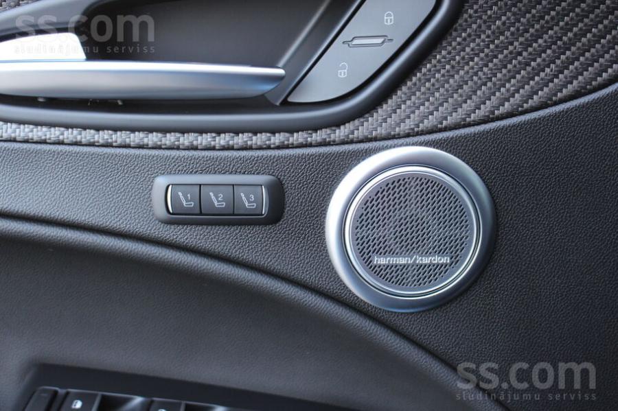 Blue Alfa Romeo Stelvio 2024 in Riga, with an engine capacity of 2.90 L and mileage of 40 thousand km for 68580 €, photo 20 on AUTOMOTO.COM.LV