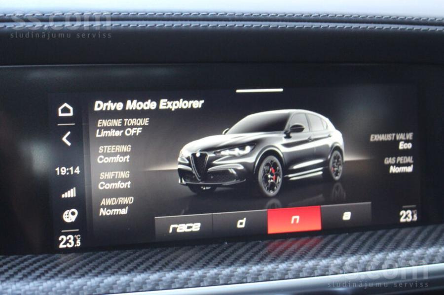 Blue Alfa Romeo Stelvio 2024 in Riga, with an engine capacity of 2.90 L and mileage of 40 thousand km for 68580 €, photo 24 on AUTOMOTO.COM.LV