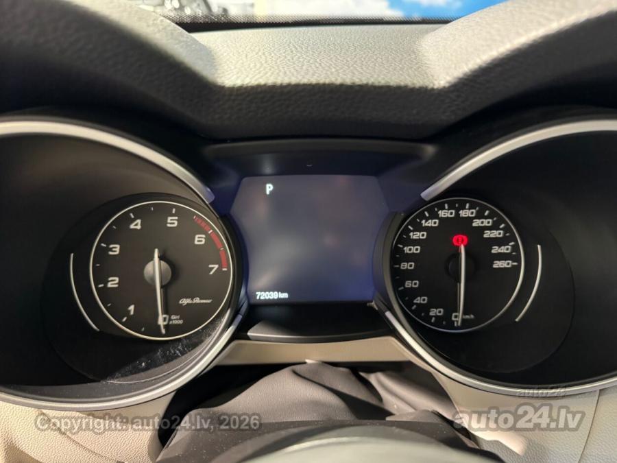 Синий Альфа Ромео Стелвио 2020 в Таллин, объемом двигателя 2.00 л и пробегом 72 тыс. км за 28900 €, фото 15 на AUTOMOTO.COM.LV