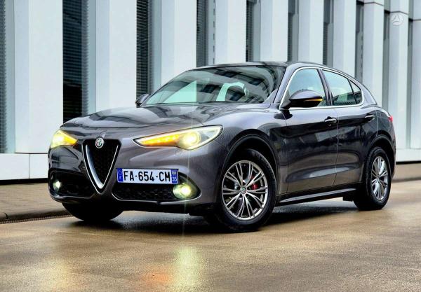 Brown Alfa Romeo Stelvio 2018 in Vilnius, with an engine capacity of 2.14 L and mileage of 167 thousand km for 13800 €, photo 3 on AUTOMOTO.COM.LV