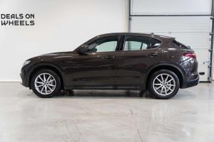 Brūns Alfa Romeo Stelvio 2020 Viļņa, ar dzinēja tilpumu 2.00 L un nobraukumu 49 tūkst. km par 23900 €, foto 5 vietnē AUTOMOTO.COM.LV