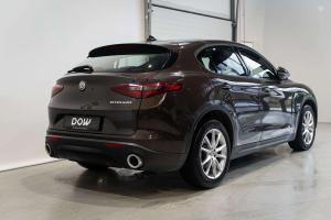 Brūns Alfa Romeo Stelvio 2020 Viļņa, ar dzinēja tilpumu 2.00 L un nobraukumu 49 tūkst. km par 23900 €, foto 6 vietnē AUTOMOTO.COM.LV