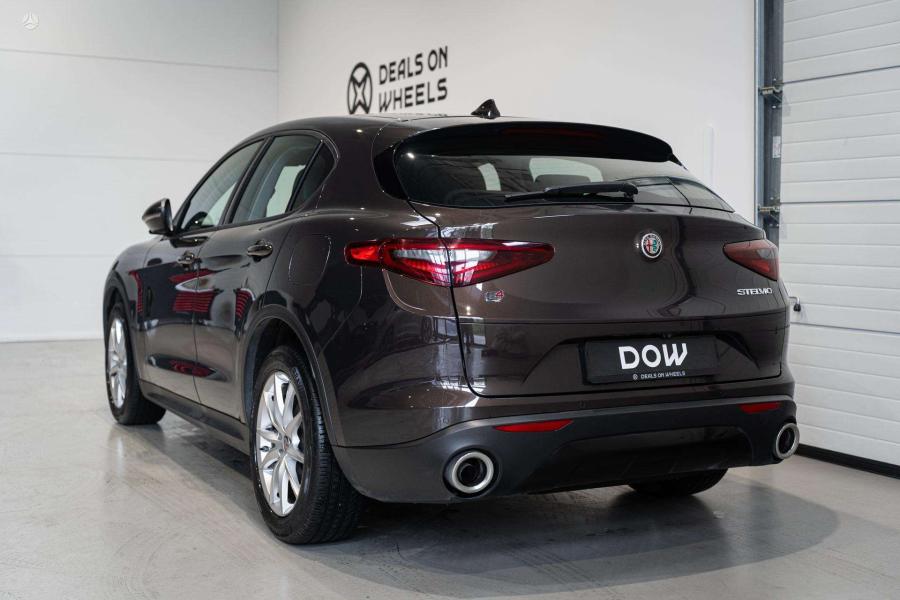 Brūns Alfa Romeo Stelvio 2020 Viļņa, ar dzinēja tilpumu 2.00 L un nobraukumu 49 tūkst. km par 23900 €, foto 7 vietnē AUTOMOTO.COM.LV