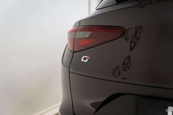 Brūns Alfa Romeo Stelvio 2020 Viļņa, ar dzinēja tilpumu 2.00 L un nobraukumu 49 tūkst. km par 23900 €, foto 8 vietnē AUTOMOTO.COM.LV