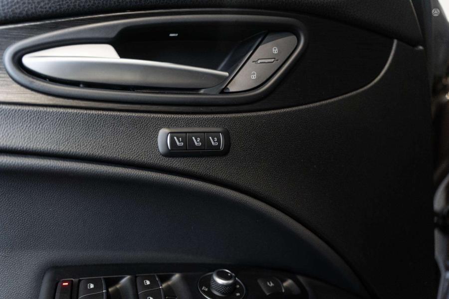 Brūns Alfa Romeo Stelvio 2020 Viļņa, ar dzinēja tilpumu 2.00 L un nobraukumu 49 tūkst. km par 23900 €, foto 16 vietnē AUTOMOTO.COM.LV