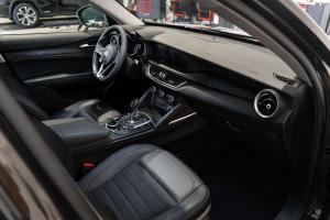 Brūns Alfa Romeo Stelvio 2020 Viļņa, ar dzinēja tilpumu 2.00 L un nobraukumu 49 tūkst. km par 23900 €, foto 21 vietnē AUTOMOTO.COM.LV