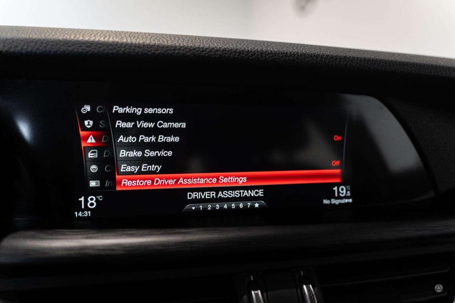 Brūns Alfa Romeo Stelvio 2020 Viļņa, ar dzinēja tilpumu 2.00 L un nobraukumu 49 tūkst. km par 23900 €, foto 26 vietnē AUTOMOTO.COM.LV