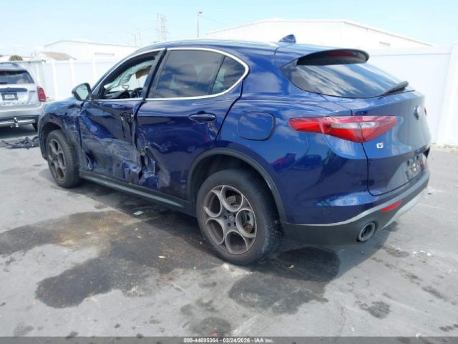 Alfa Romeo Stelvio 2018 Klaipėda, ar dzinēja tilpumu 0.00 L un nobraukumu 0 tūkst. km par 6300 €, foto 4 vietnē AUTOMOTO.COM.LV