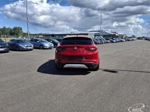 Alfa Romeo Stelvio 2018 in Vilnius, with an engine capacity of 2.00 L and mileage of 217 thousand km for 12900 €, photo 5 on AUTOMOTO.COM.LV
