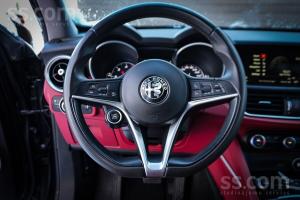 Alfa Romeo Stelvio 2018 in Riga, with an engine capacity of 2.20 L and mileage of 200 thousand km for 18790 €, photo 14 on AUTOMOTO.COM.LV