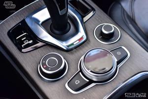 Alfa Romeo Stelvio 2020 Kretinga, ar dzinēja tilpumu 2.10 L un nobraukumu 168 tūkst. km par 17999 €, foto 20 vietnē AUTOMOTO.COM.LV