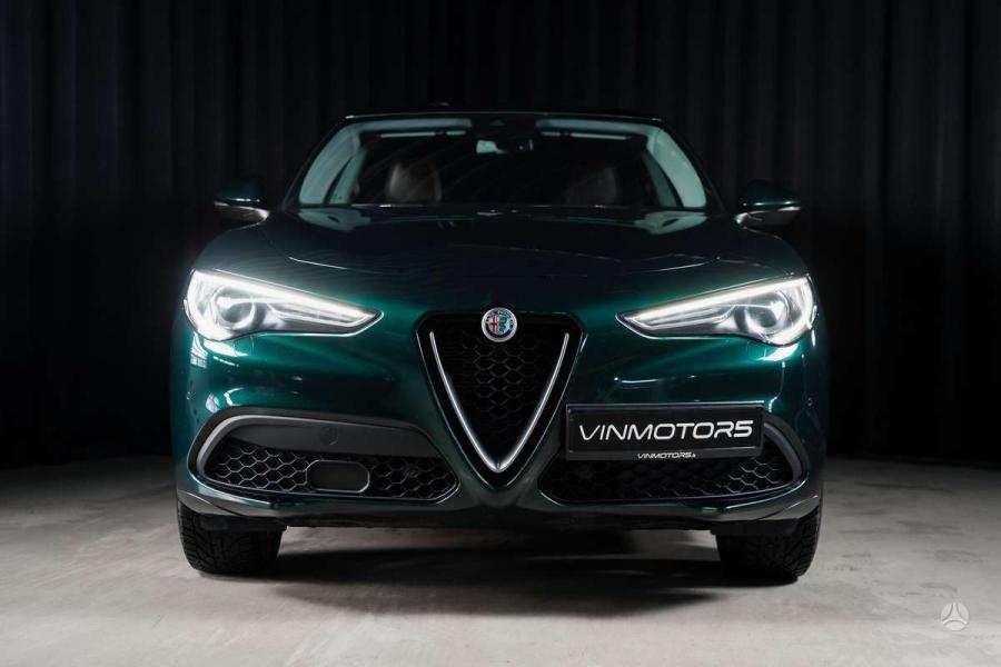Zaļš Alfa Romeo Stelvio 2021 Viļņa, ar dzinēja tilpumu 2.00 L un nobraukumu 100 tūkst. km par 27500 €, foto 3 vietnē AUTOMOTO.COM.LV