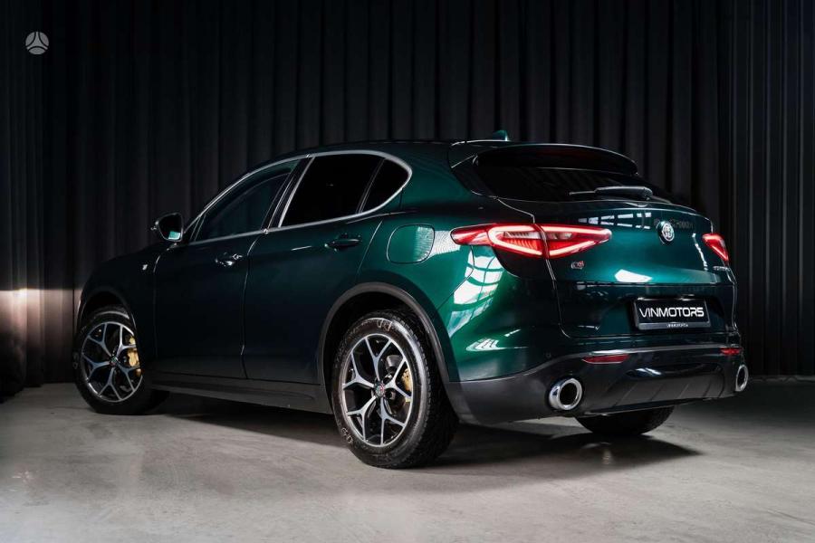 Zaļš Alfa Romeo Stelvio 2021 Viļņa, ar dzinēja tilpumu 2.00 L un nobraukumu 100 tūkst. km par 27500 €, foto 7 vietnē AUTOMOTO.COM.LV
